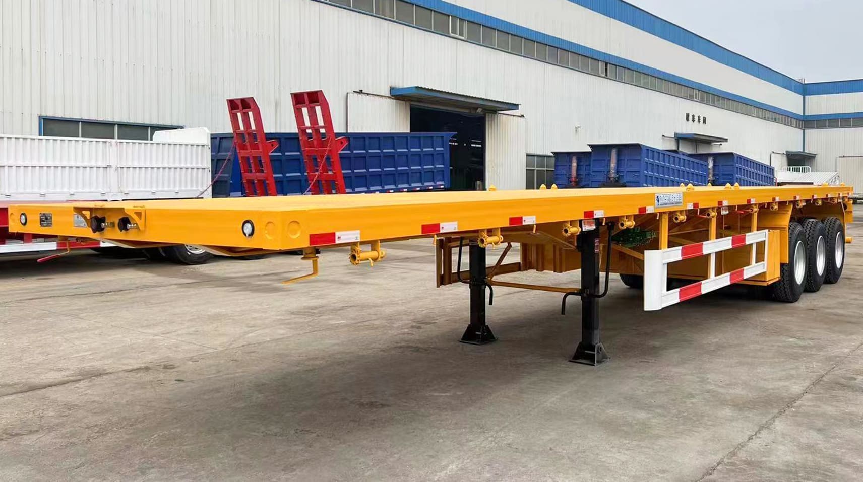 Three Axle Flatbed Truck Trailer for Sale in Namibia Windhoek